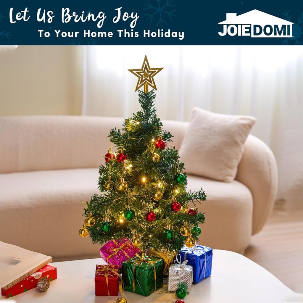 10 Beautiful Tabletop Christmas Trees for Your Holiday Decor | Realicozy